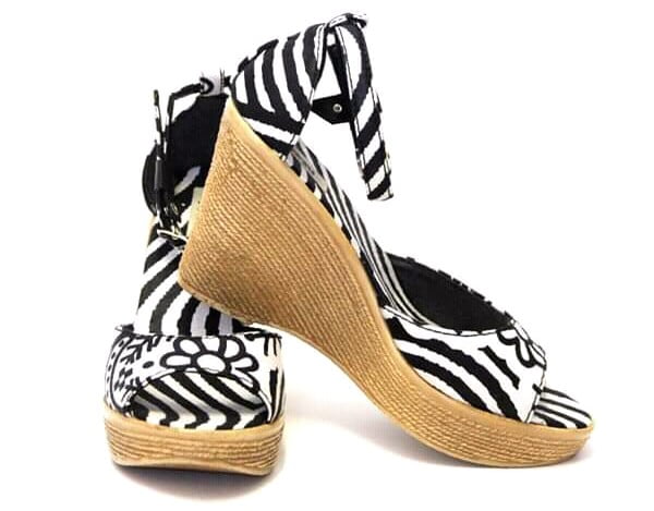 Clipkulture | Black and White Shweshwe Wedges