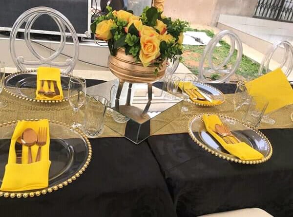 Clipkulture | African Table Centerpiece with Flowers