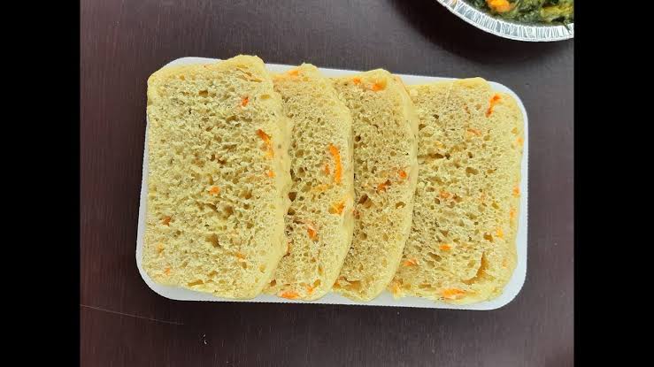Clipkulture | Ujeqe Steamed Bread with Carrots Recipe